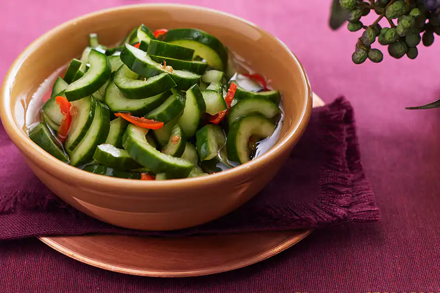 Aprenda a preparar picles em 2024 - Panelinha