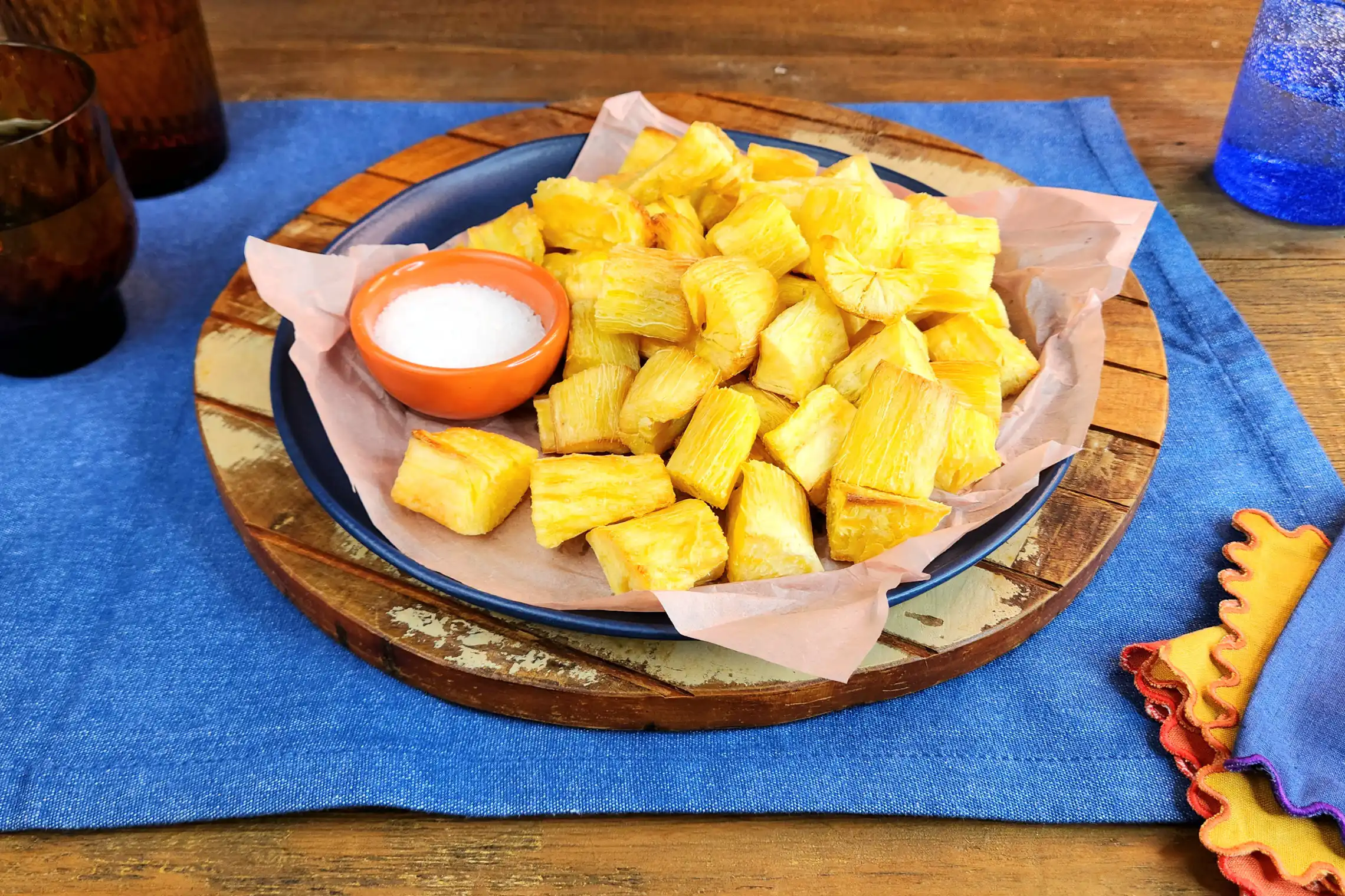 Mandioca assada na Air Fryer da Rita Lobo - Panelinha