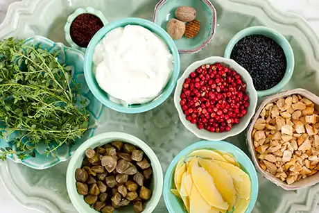 Tempero pronto caseiro: use no arroz, no chutney, na sopa… - Panelinha